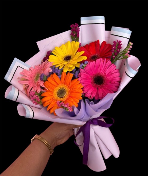 bouquet 5 gerberas – Floreria Riviera Maya